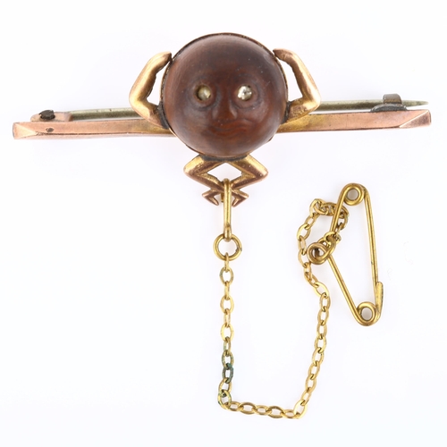 A First World War Period 9ct gold Fumsup good luck charm bar brooch ...