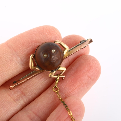 A First World War Period 9ct gold Fumsup good luck charm bar brooch ...