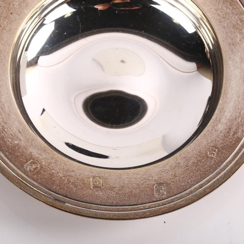 An Elizabeth II silver Armada dish, by William Comyns & Sons Ltd ...