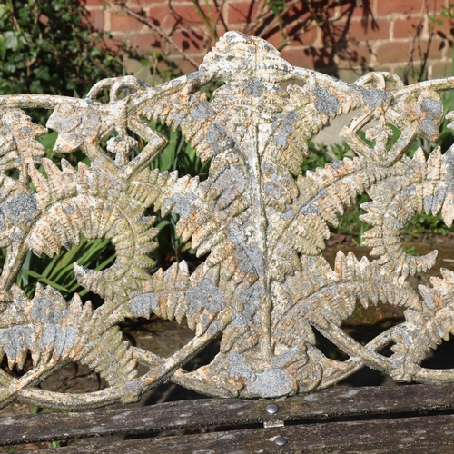 A pair of 19th century Coalbrookdale cast-iron fern design garden ...