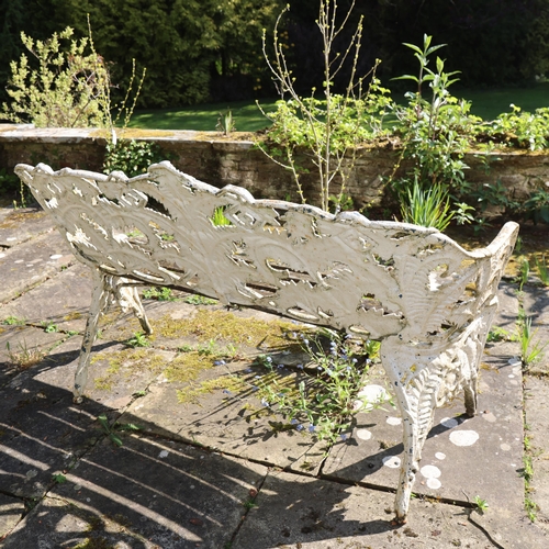 A pair of 19th century Coalbrookdale cast-iron fern design garden ...