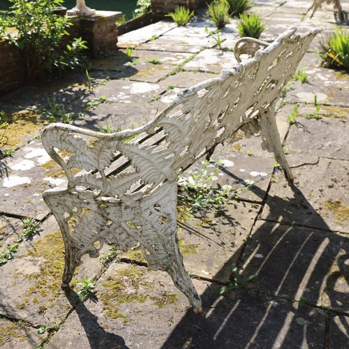 A pair of 19th century Coalbrookdale cast-iron fern design garden ...