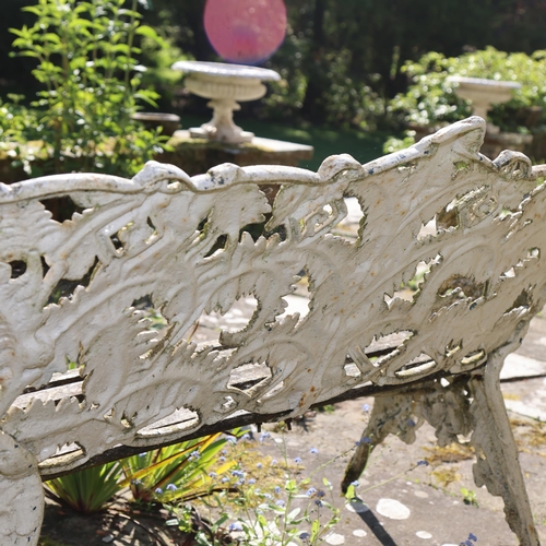 A pair of 19th century Coalbrookdale cast-iron fern design garden ...
