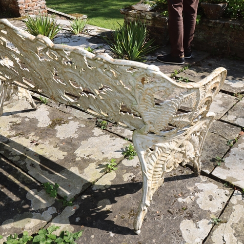 A pair of 19th century Coalbrookdale cast-iron fern design garden ...