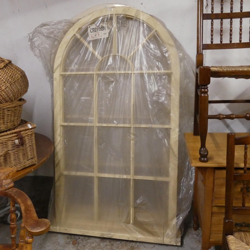 A pair of reproduction Georgian style arch-top window frames. Width ...