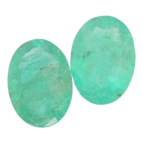 2 unmounted emeralds, oval mixed-cut, comprising 0.65ct and 0.63ct (2)