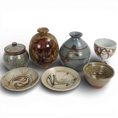A collection of British studio pottery, including a ALAN CAIGAR-SMITH ...