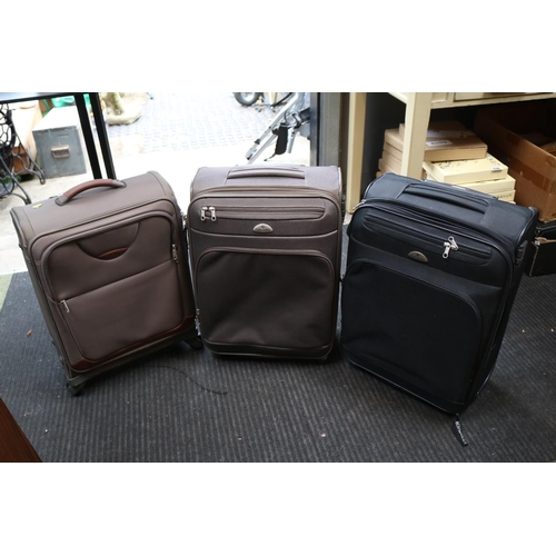 320 - 3 Samsonite travel cases