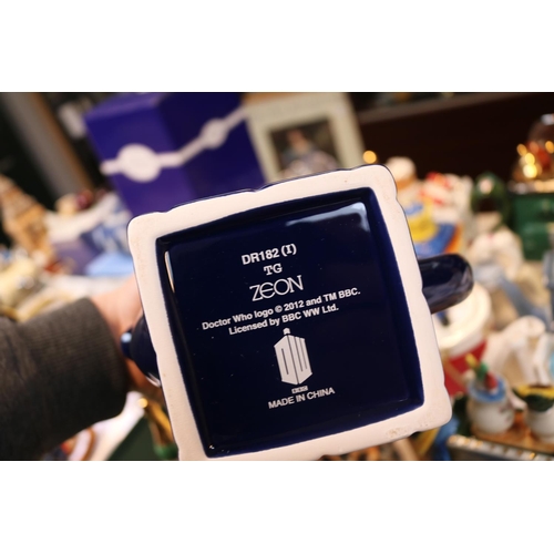 231B - Collection of Novelty Teapots to include Zeon Police Box, Wade ...