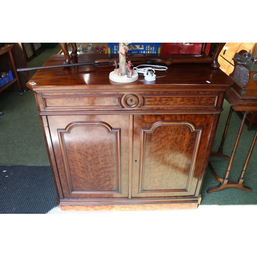 Victorian Mahogany sideboard of single drawer and cupboard base