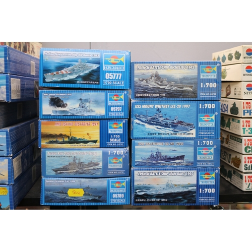 120 - Collection of Trumpeter 1/700 Scale model Battleships to include ...