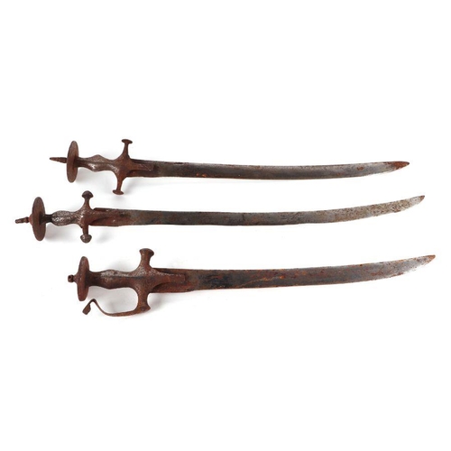 Three Indo Persian talwar swords with blade lengths of 44cms (17.25ins ...