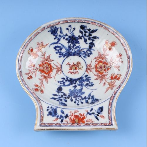 A Chinese Kangxi blue, red and white moulded scallop shell dish with ...