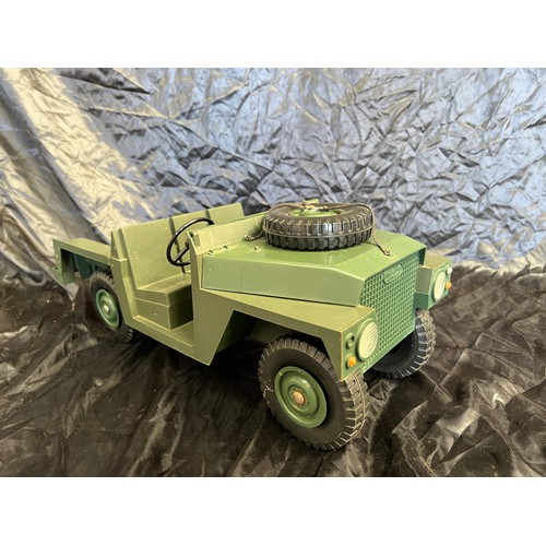 Action man Land Rover plus spare wheel