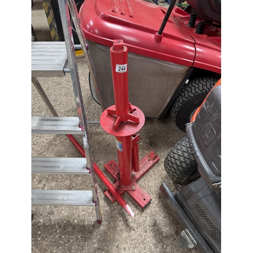 red tyre changer