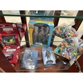 qty mixed toys