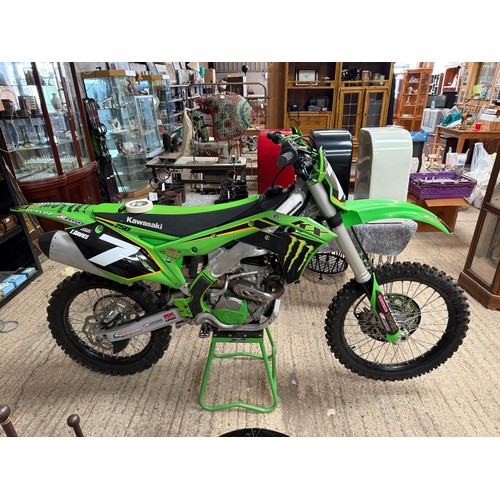 Kawasaki KX250 kxf MOTORCROSS Brought and only ridden a few times 2019