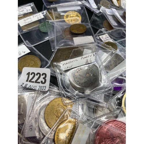 Collection of 60 tokens GB, USA tc
