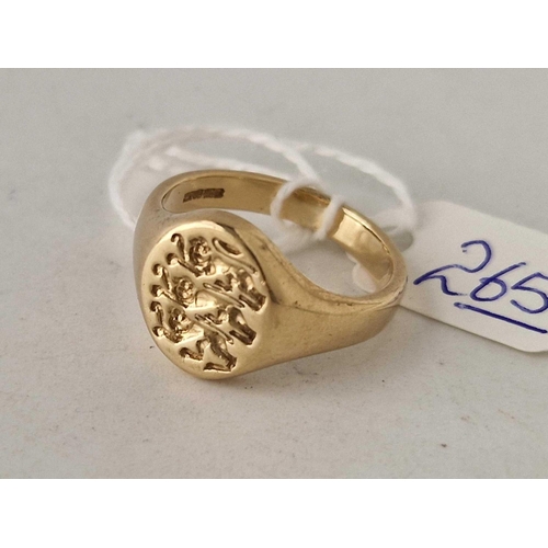 A gents heavy Royal lions of England signet ring 9ct size T 8.9g