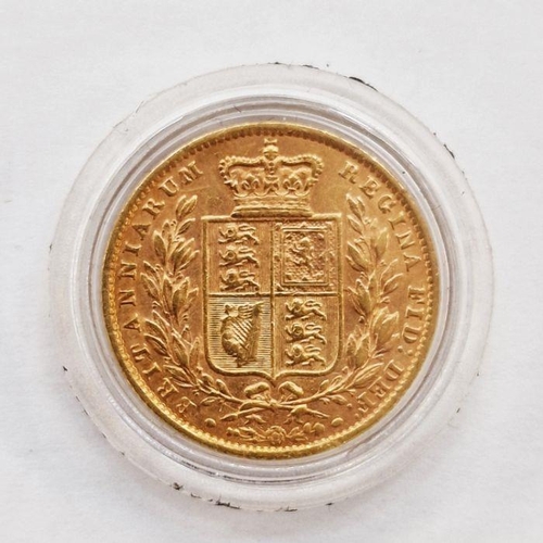 Victoria (1837-1901), Sovereign 1872, Young head facing left, crowned ...