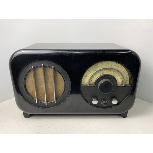 Ekco AC85 Bakelite Valve Radio - Working
