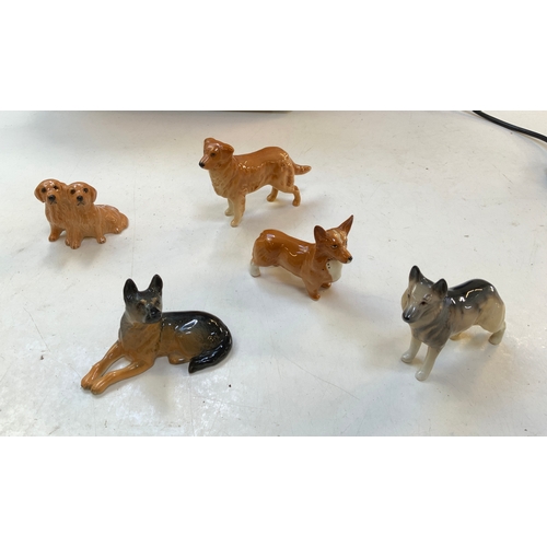 5x Beswick Dogs