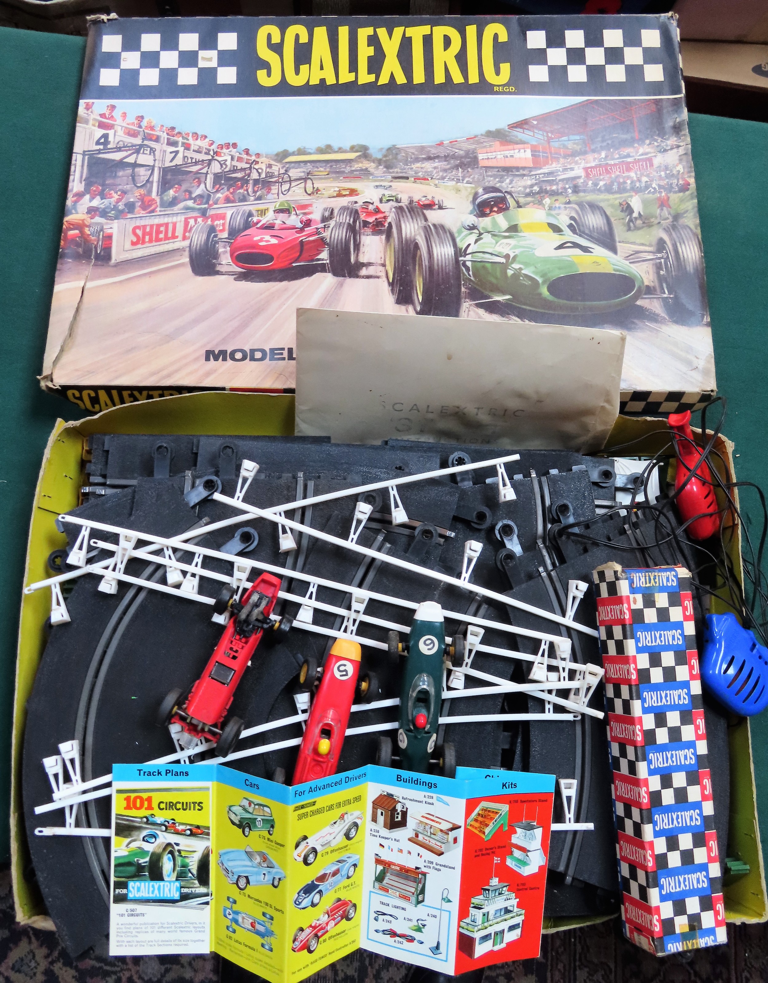 Late 1970 s Scalextric Including Track Formula Junior Cars Etc