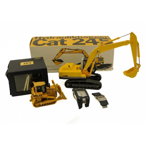 NZG CAT 245 Hydraulik Bagger etc A 1:50 scale model mint in box of ...
