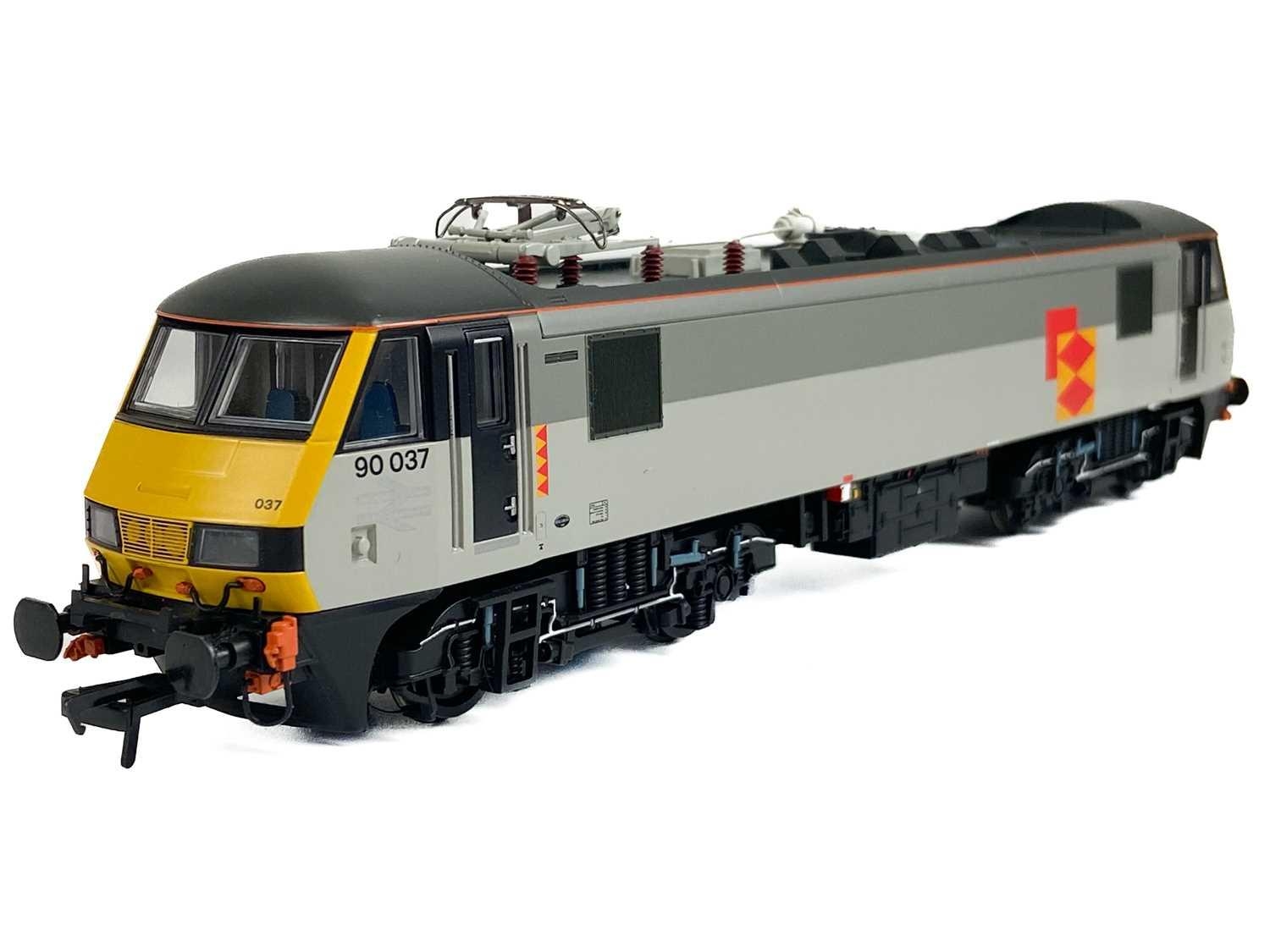 Lima and Bachmann "OO" Class 87, 90 and 92 Electric Locomotives (x4 ...