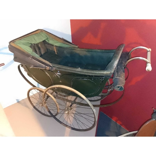 ± The War Gallery An Edwardian high carriage tandem pram for baby and ...