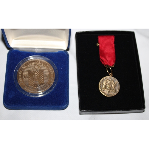 Two Commemorative Anniversary Medal / Coins for Honorable Artillery ...