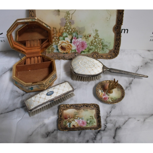 Various Collectable Vanity Items COLLECTION ONLY