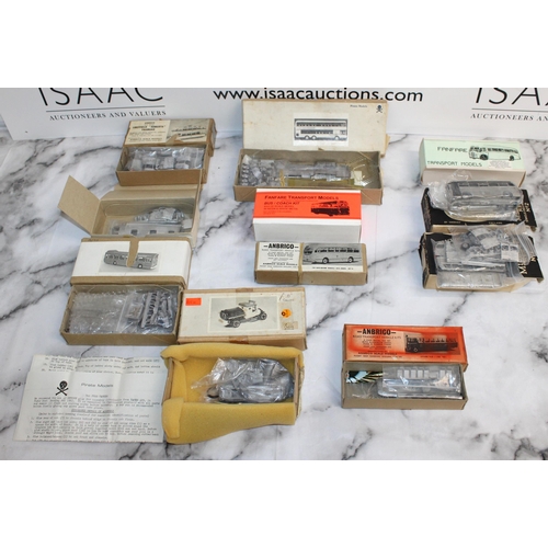 11 x Boxed Models (Fanfare, Anbrico, Black Country Models And Pirate ...