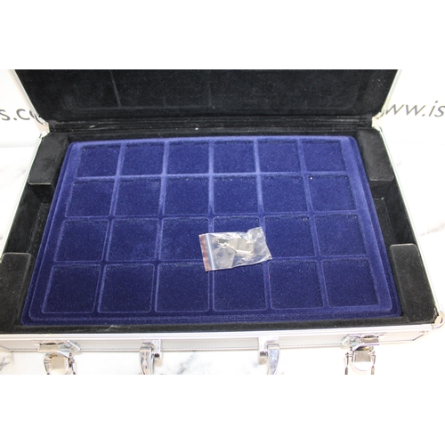 Coin Case With Inserts & Keys