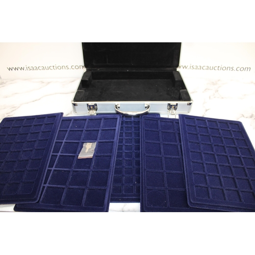 Coin Case With Inserts & Keys