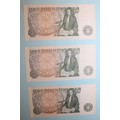 Three Consecutive One Pound Notes Cashier Page