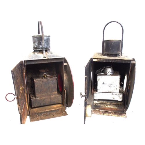 BR(S) standard buffer stop lamps both with reservoirs one has base ...