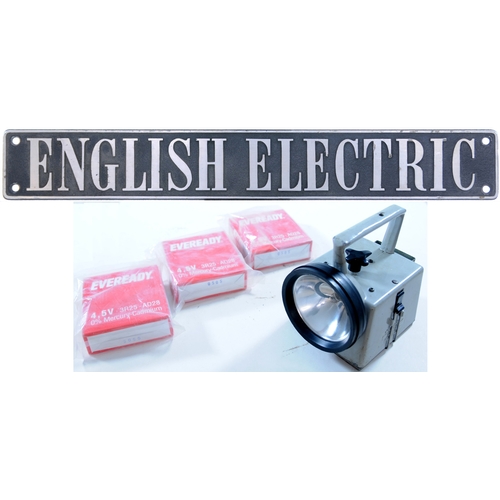 966 - English Electric plate ex Class 40 bardic lamp + three batteries ...
