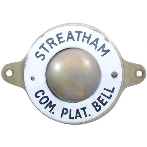 A pair of Southern Railway enamel rings from signal box plungers, (a ...