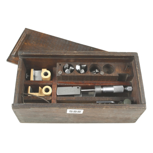 A MOORE & WRIGHT patent "Buma" cutting tool set in purpose made box G