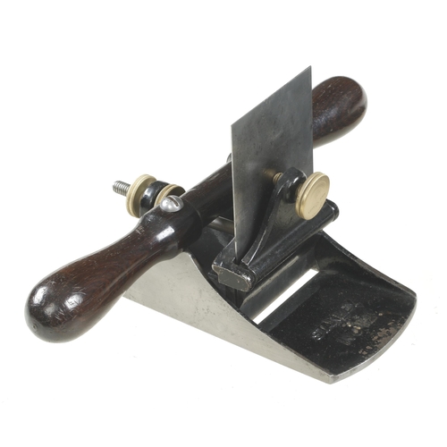 A STANLEY No 12 scraper plane G++
