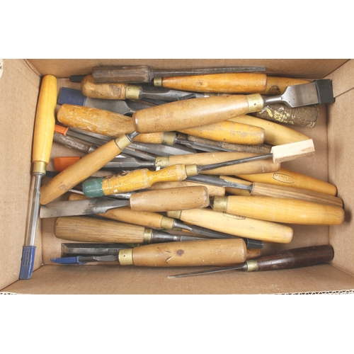 43 chisels and gouges G+