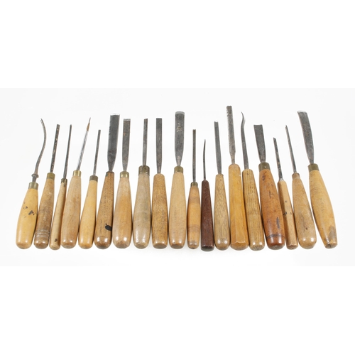 19 chisels and gouges G+