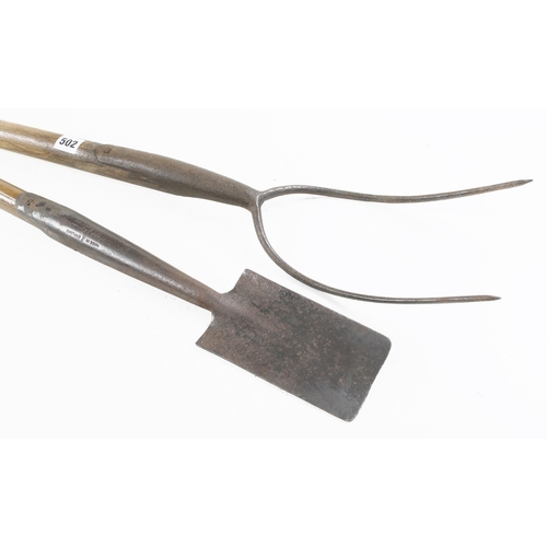 A mole trapper's spade and pitchfork G