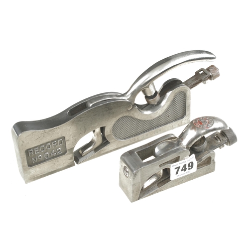A RECORD No 042 adjustable rebate plane (small chip to mouth) and a ...