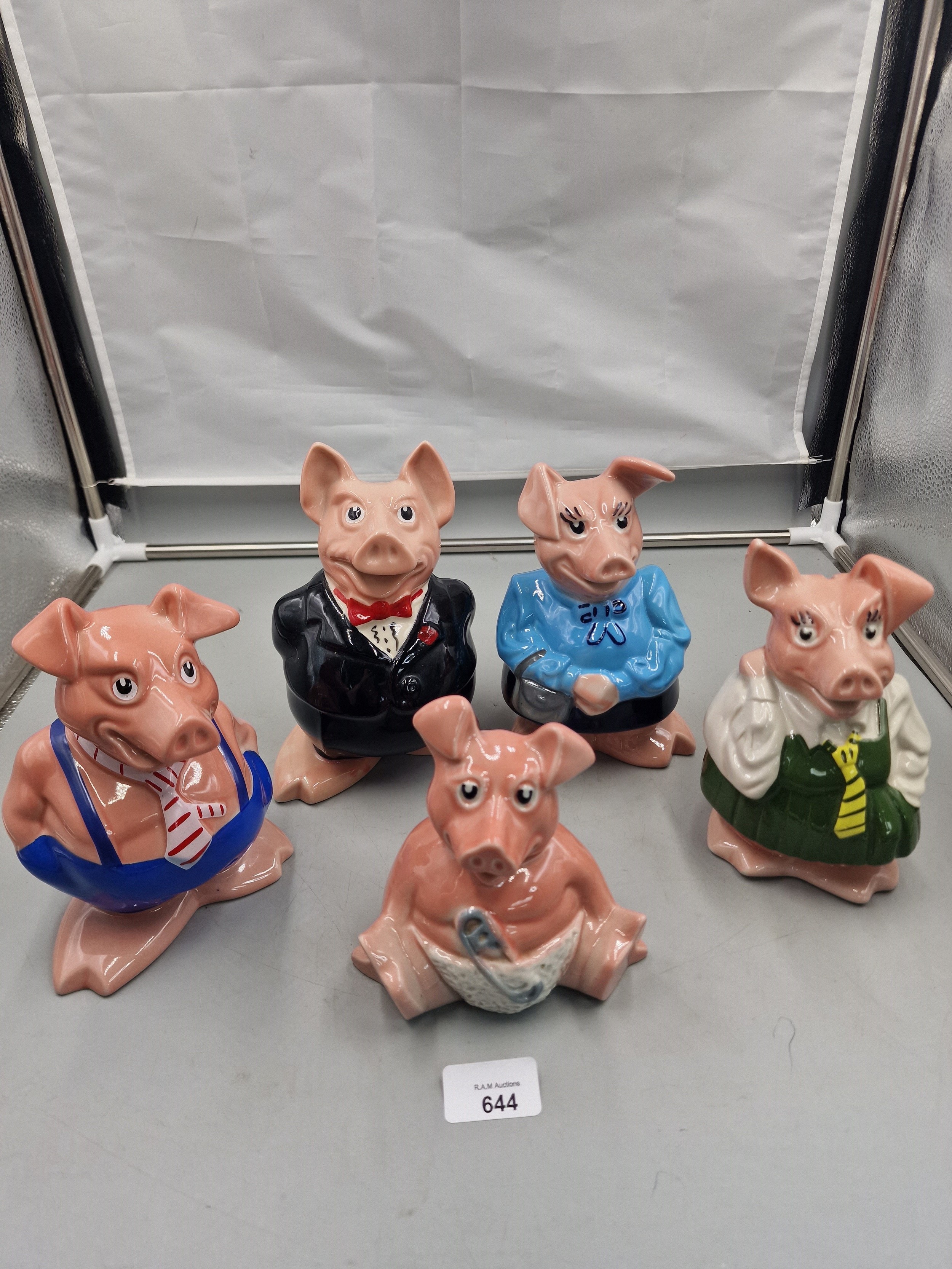 Set Of Wade Natwest Pigs To Include Dad, Mum, Brother, Sister And Baby ...