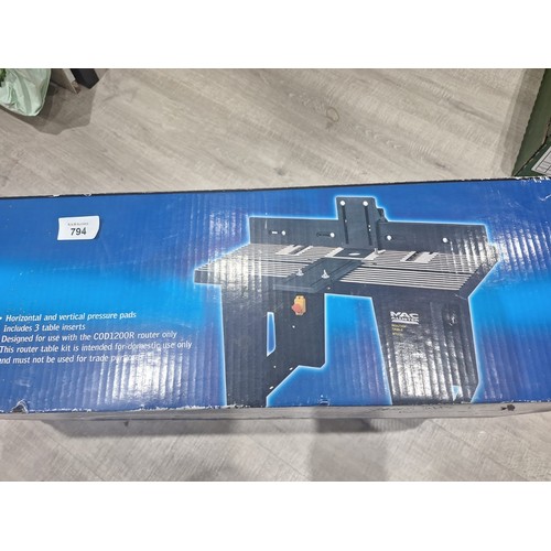 Macallister Router Table RT200 In The Box With Paperwork Etc Like New