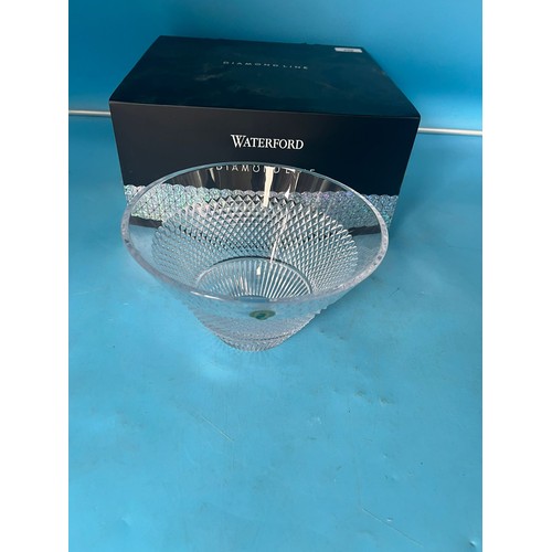 New In The Box Waterford Diamond Line 8" Bowl