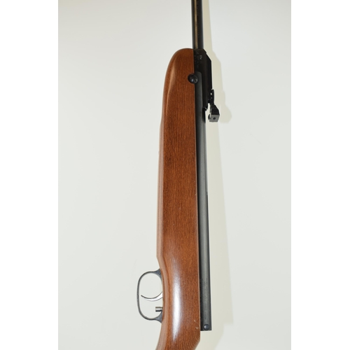 A .177 calibre air rifle by WEIHRAUCH HW30 made in Germany. Together with canvas gun slip. One seria