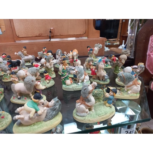 A collection of approximately 40 Thelwell models from the Chiltern ...